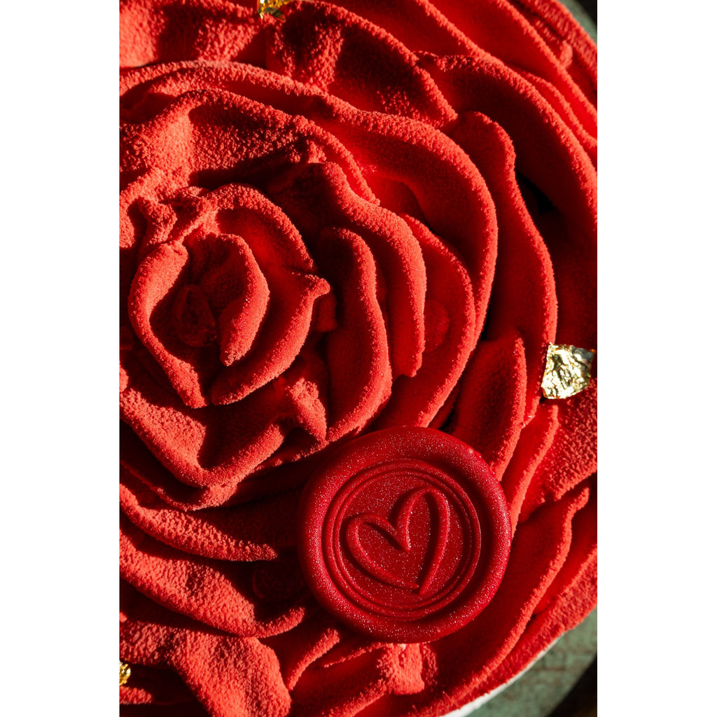 Valentine surprise Roses Box – Bonjour Patisserie